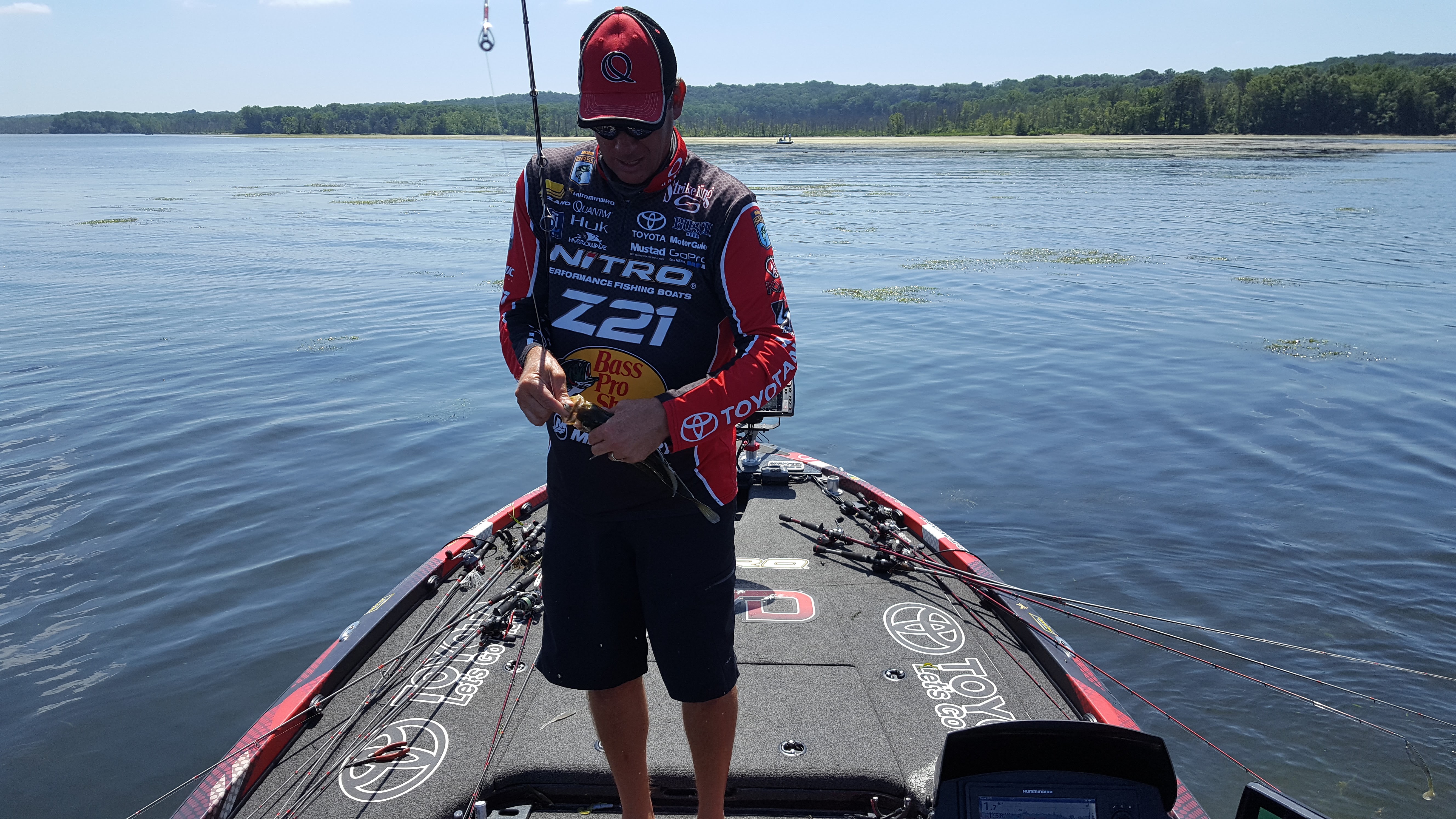A Day With KVD - BASS Elite Series, Potomac River - Tournament Talk ...
