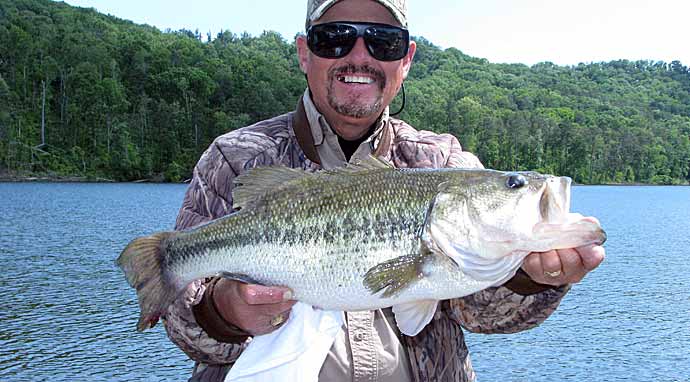 Catching Trophy Bass | The Ultimate Bass Fishing Resource Guide® LLC