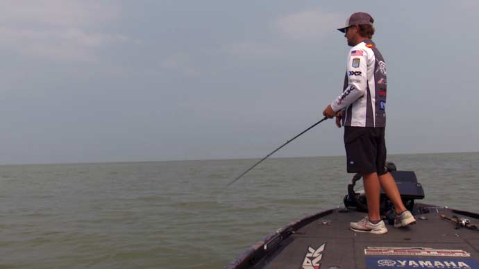 Bass Fishing In The Springtime | Expert Advice from Wes Logan | Video ...